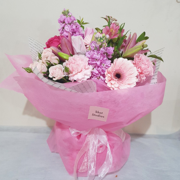 Kkot Studios Flowers | Free Same Day Flowers Delivery | Florist Auckland