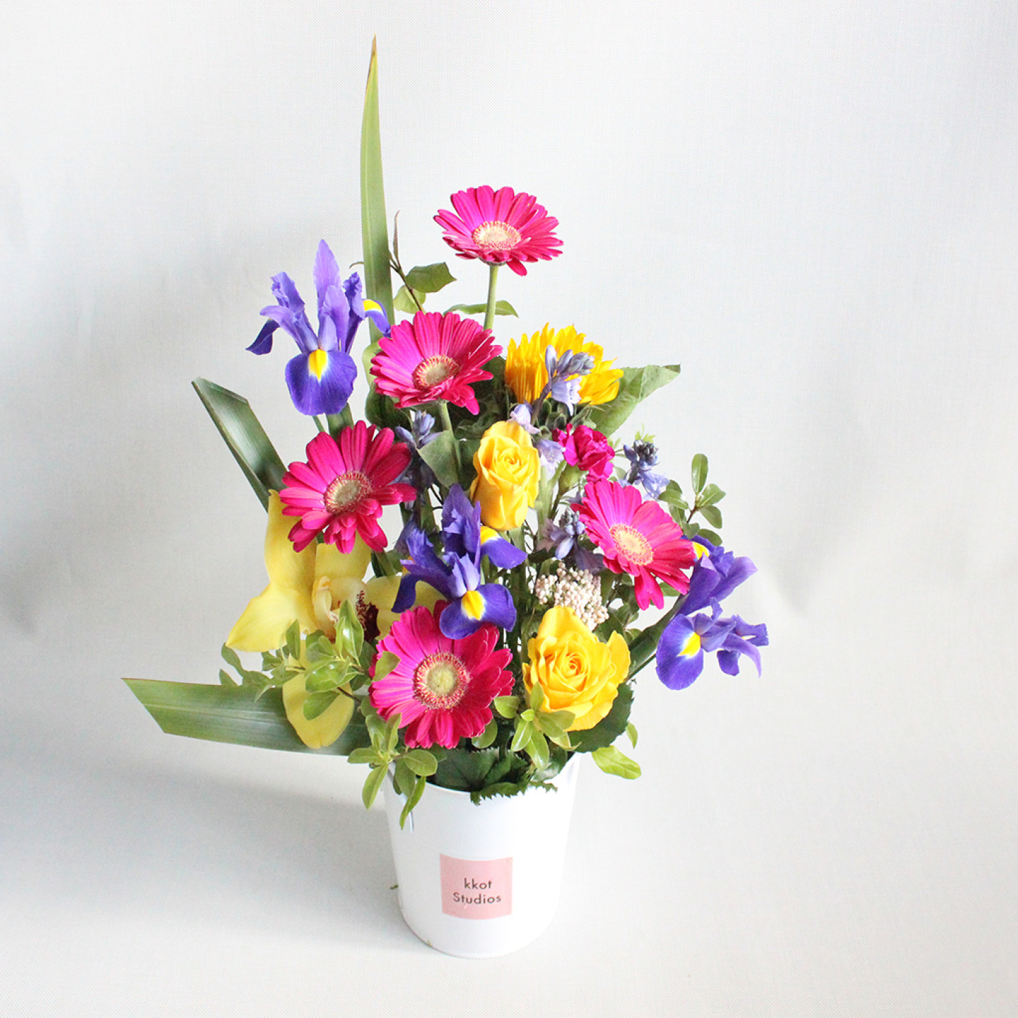 Flowers Auckland florist can deliver flowers on Auckland today.